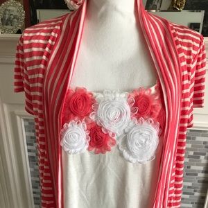 Lavish | Tops | Lavish Coral And Off White Top | Poshmark